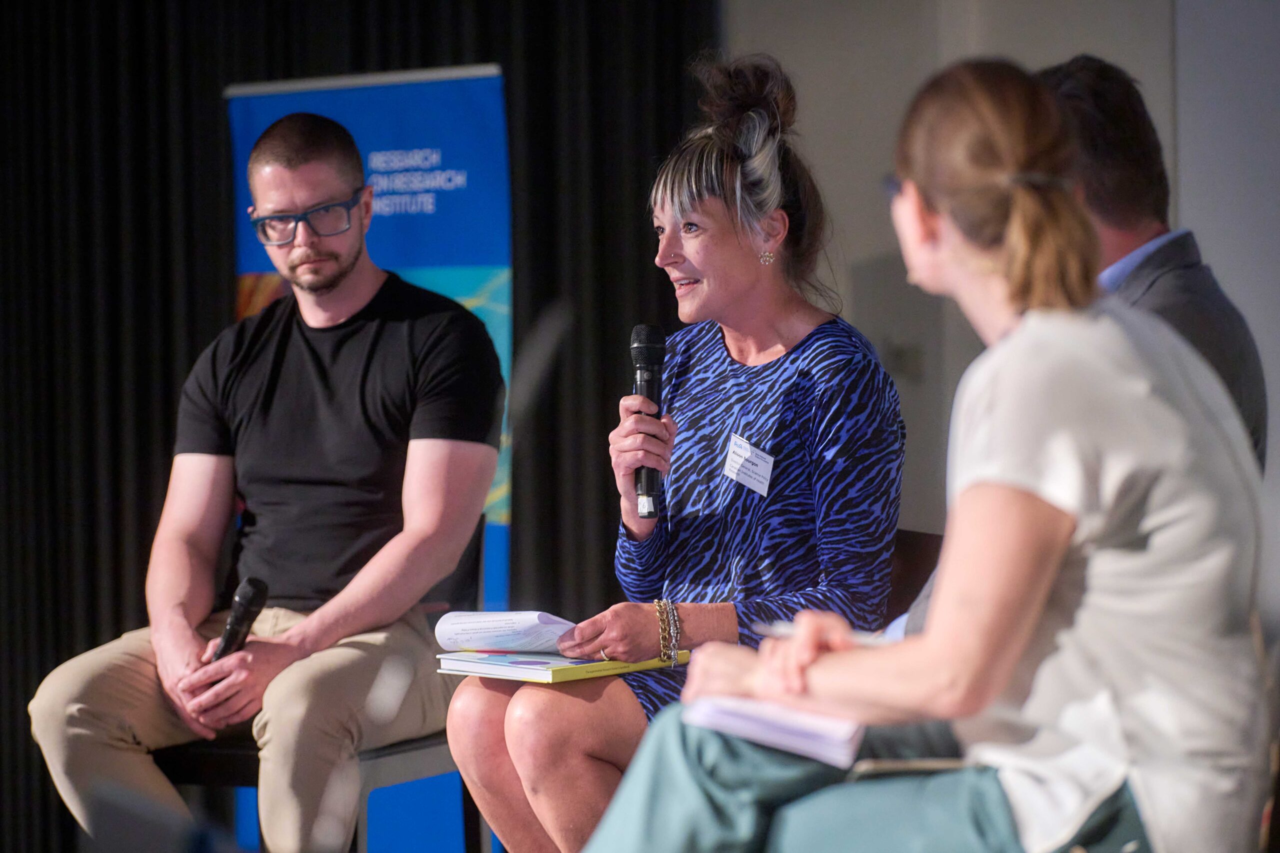 Open Research Policy - Research on Research